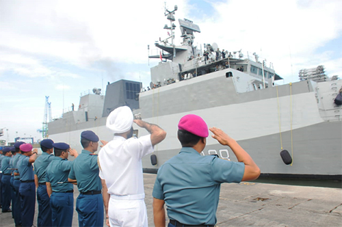 Lantamal VI Lepas Kapal Perang AL India INS Shakti dan INS Kamorta ...